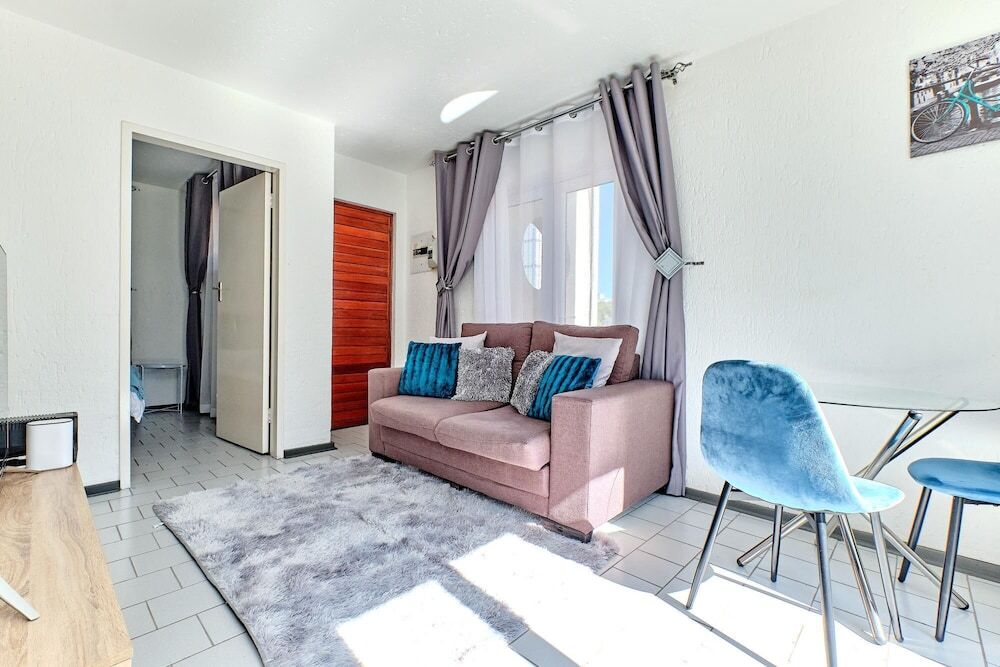 Appartement One Bed Unit in Prime Sandton- 2139 Sandton, Randburg ...