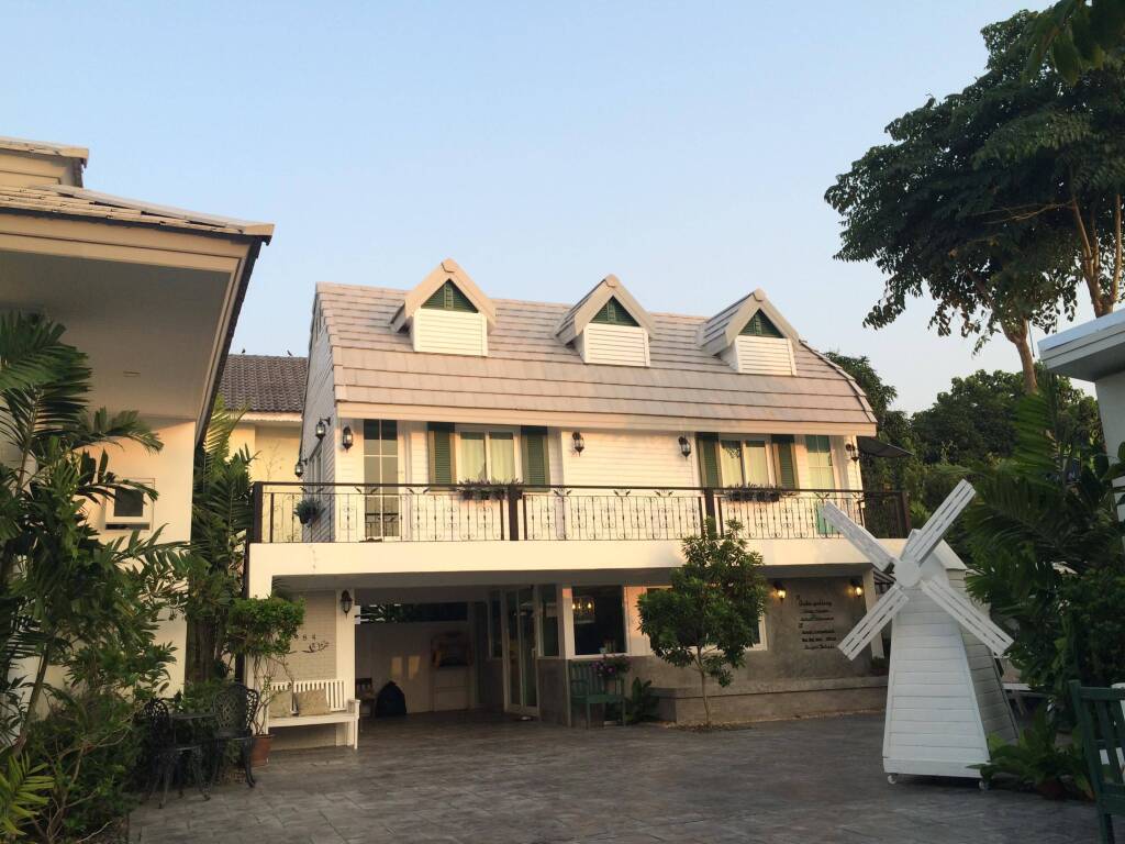 Hotel Baan Bor Bai Mai 3* Sattahip, Chon Buri Province. Reserve el Baan Bor Bai Mai 3*