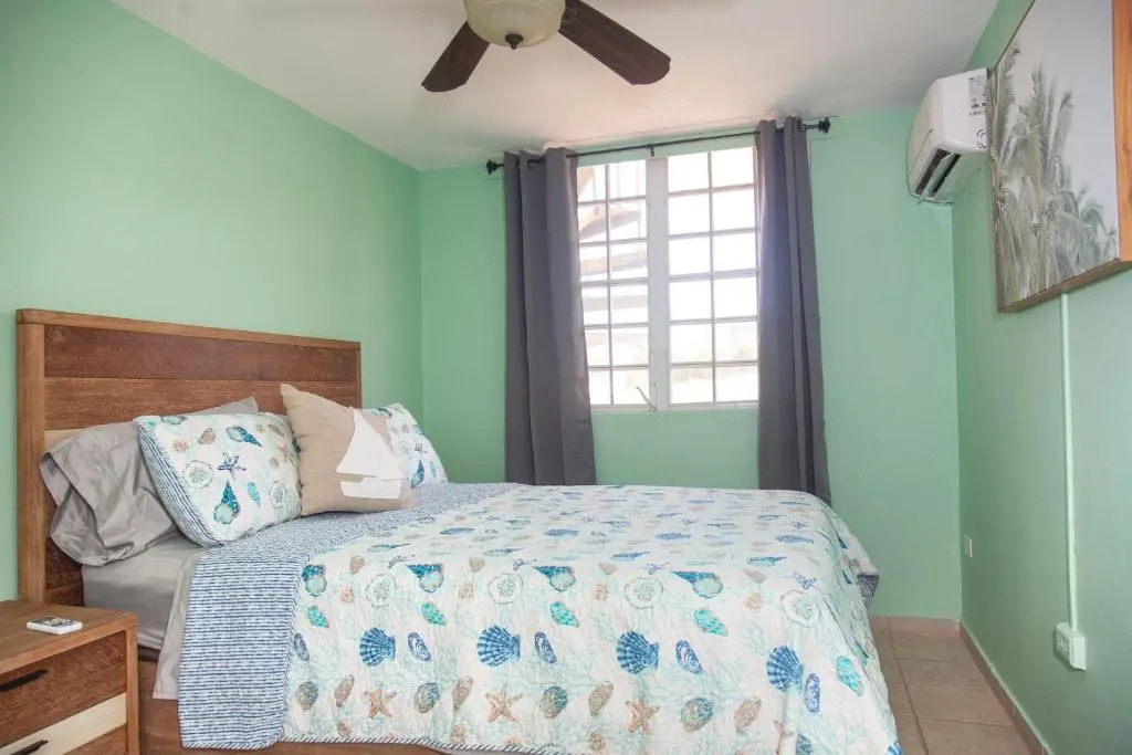 Two bedroom villa Penthouse, rooftop terrace steps from Sandy Beach PRV ...